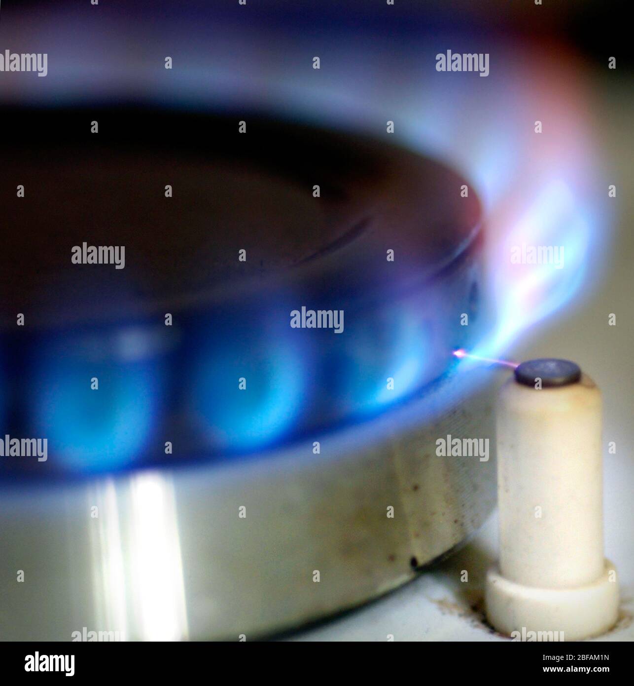 A burning ring on a gas cooker Stock Photo - Alamy