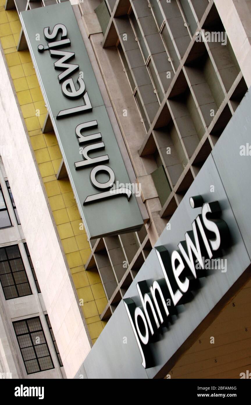 Exterior of the flagship John Lewis store on Oxford Street, London ...
