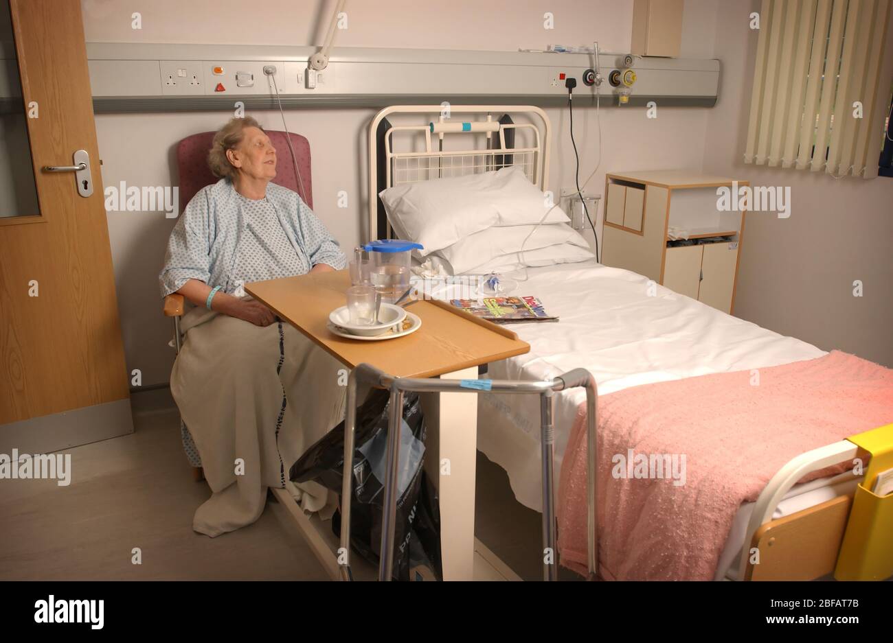 Frail old people hospital hi-res stock photography and images - Alamy