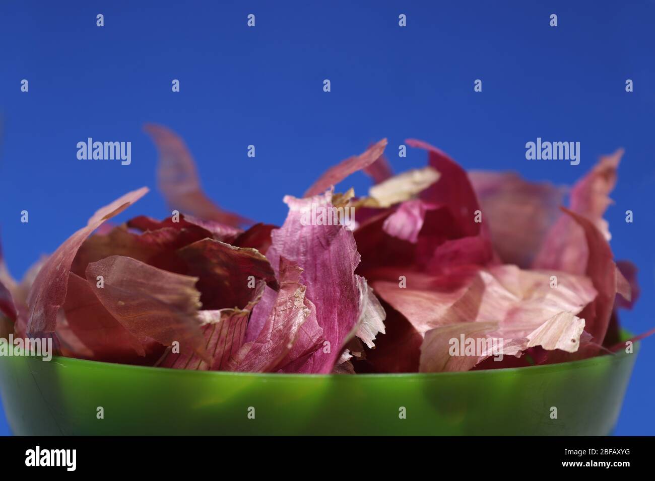 Onion shells hi-res stock photography and images - Alamy