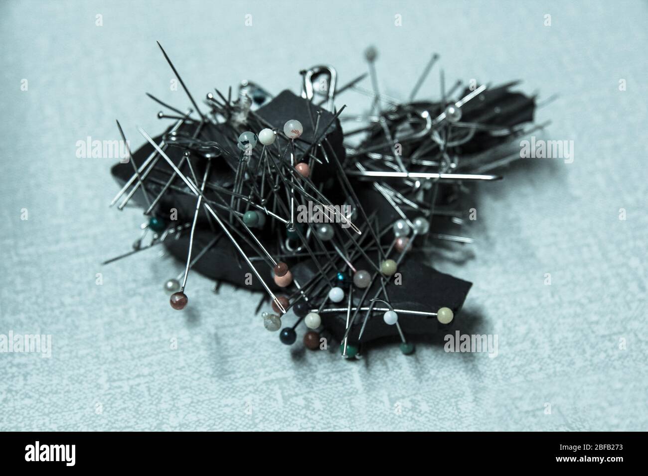 Tailoring tools hi-res stock photography and images - Alamy