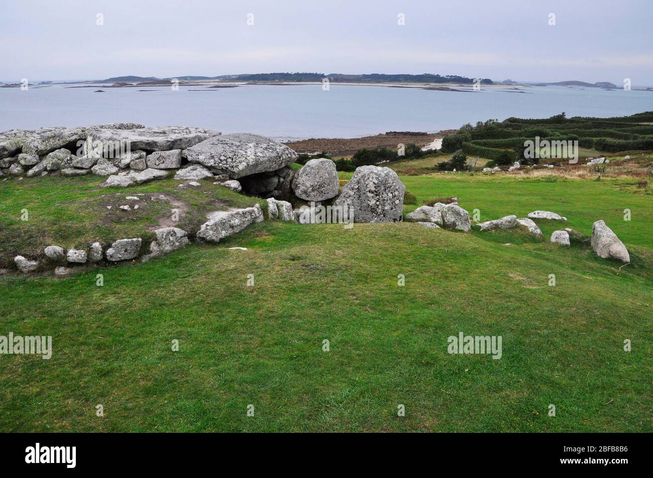 Bants Carn, Bronze Age tomb a late neolithic entrance grave, above ...