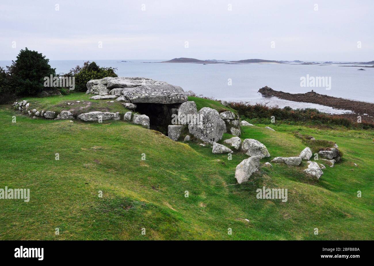Bants Carn, Bronze Age tomb a late neolithic entrance grave, above ...