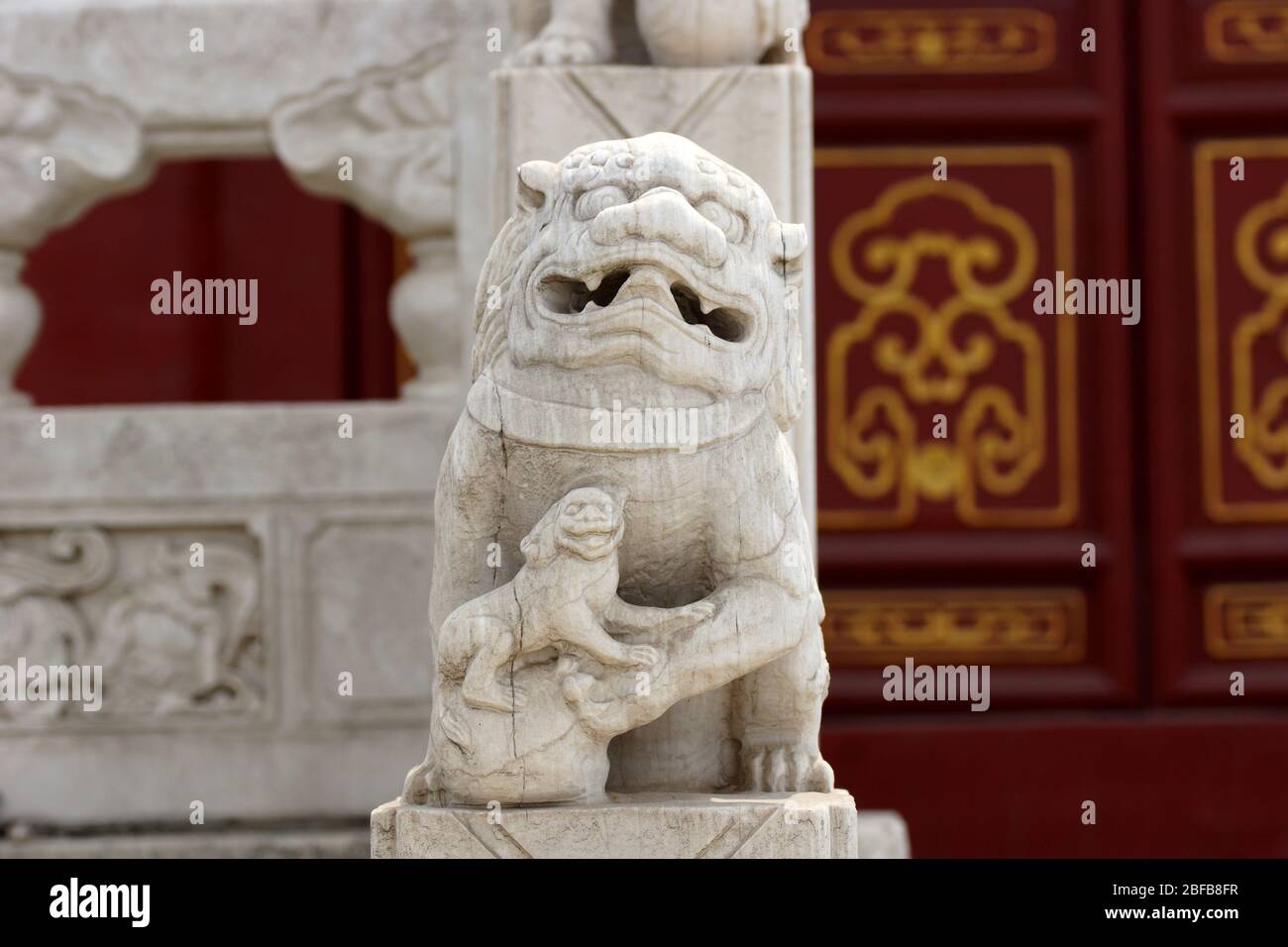 Chinese guardian lions, Imperial guardian lions, Shi, Foo Dog, Fu Dog ...