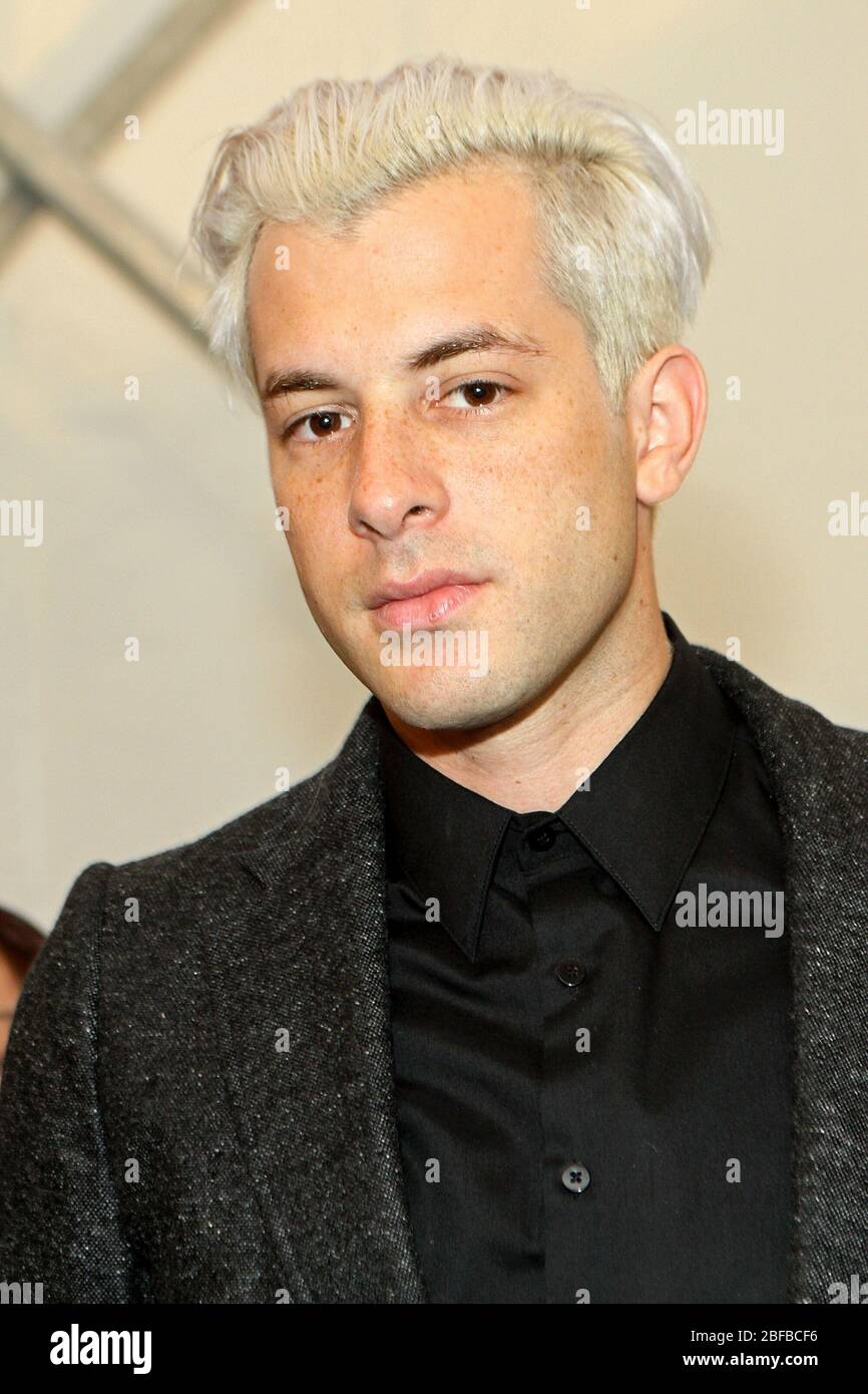 Mark ronson and charlotte ronson hi-res stock photography and images ...