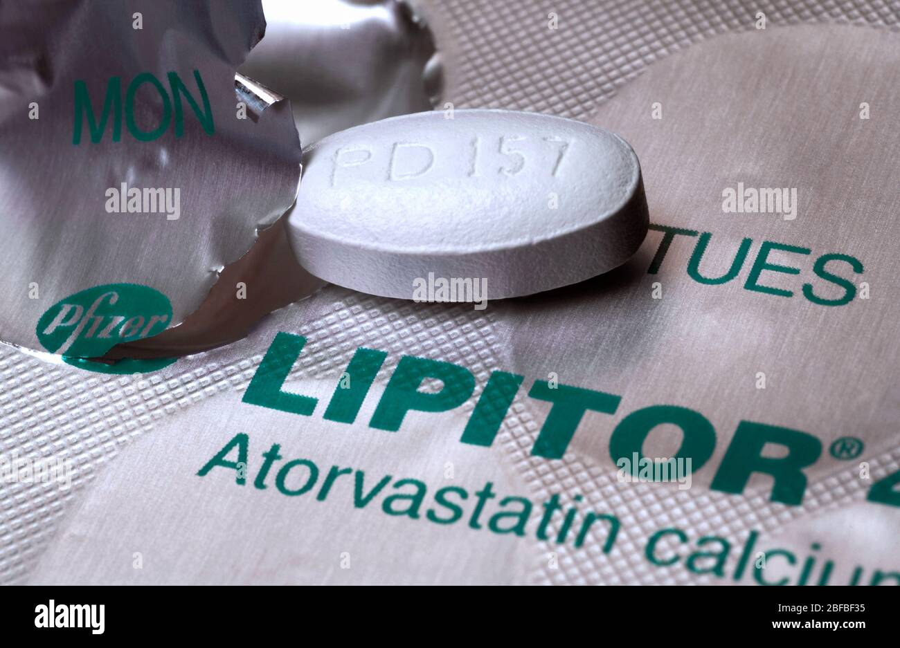 Atorvastatin calcium. Atorvastatin calcium is used for lowering ...