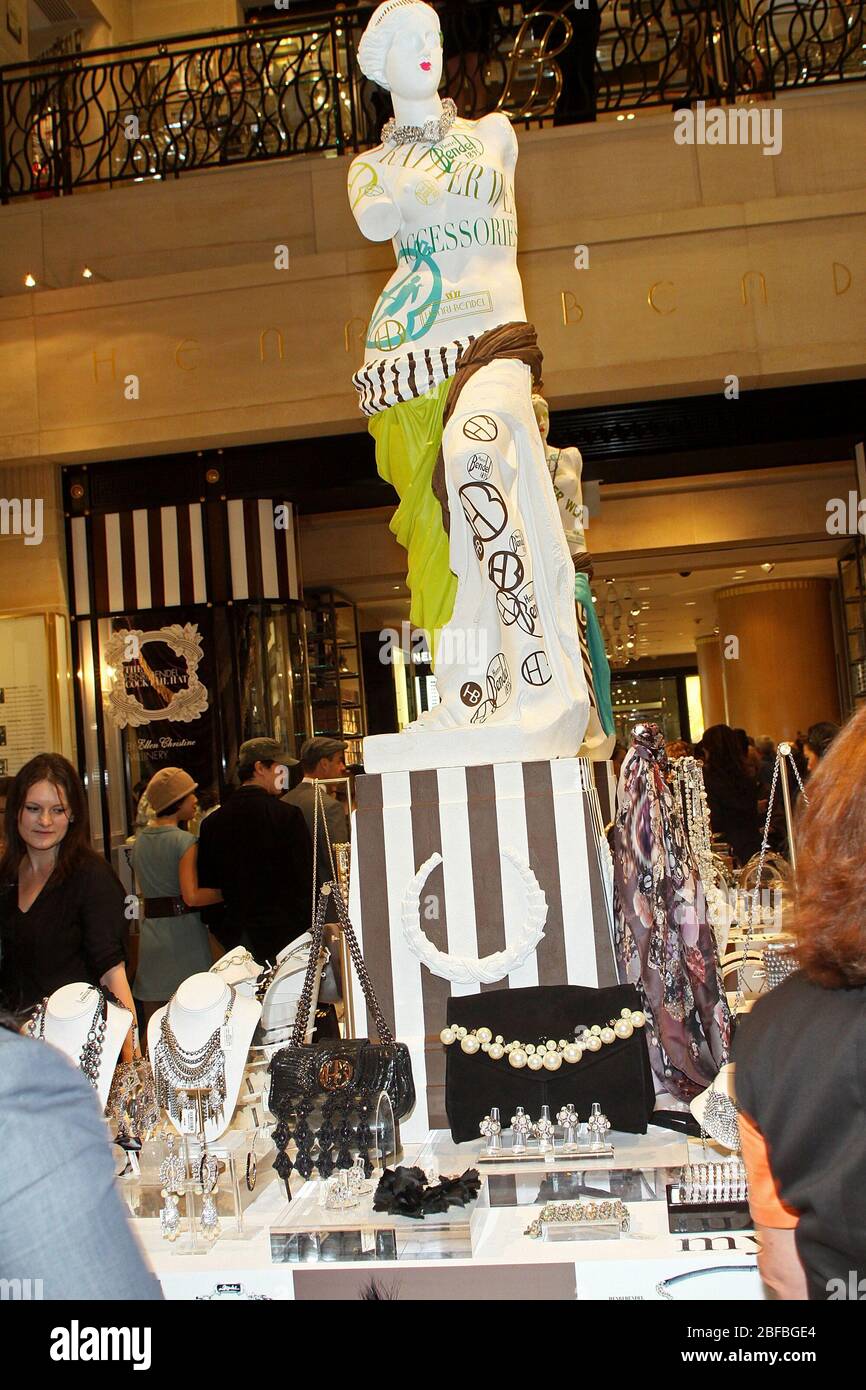 New York, NY, USA. 10 September, 2010. Atmosphere at the Henri Bendel ...