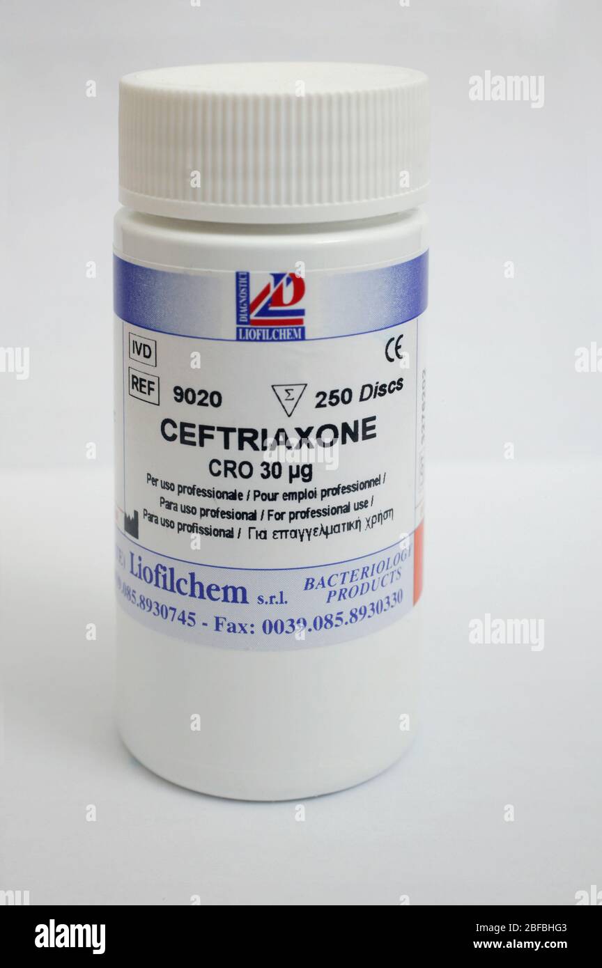 Ceftriaxone, a cephalosporin antibiotic it is used to treat pneumonia ...