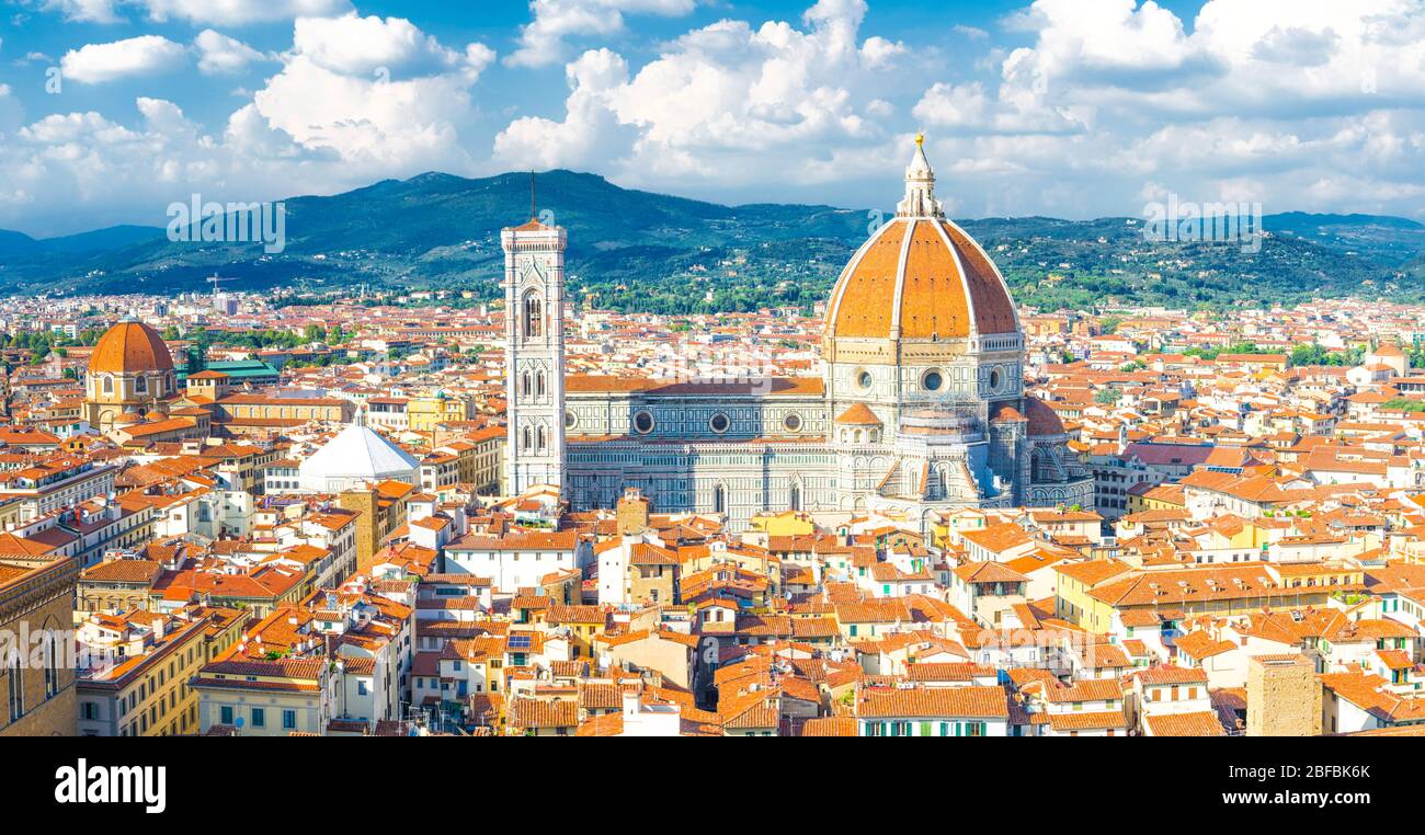 Top aerial panoramic view of Florence city with Duomo Cattedrale di ...