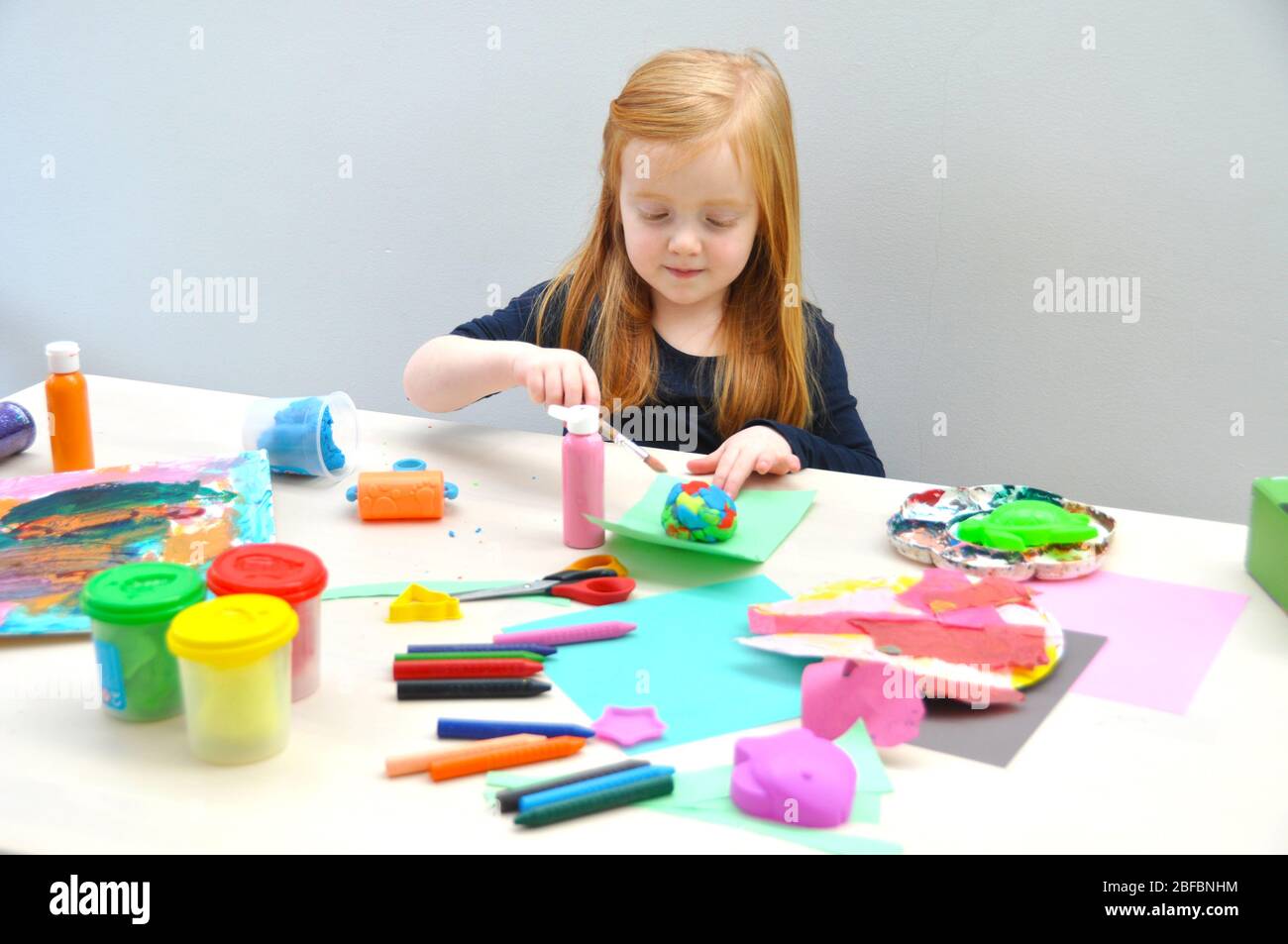 Messy art hi-res stock photography and images - Alamy