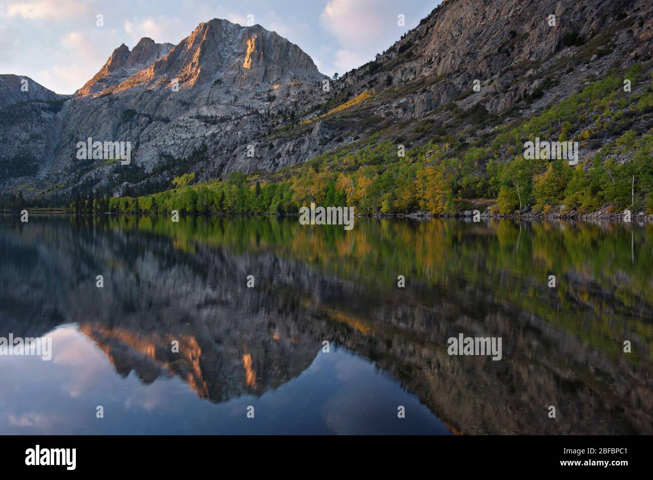 June lake loop hi-res stock photography and images - Alamy