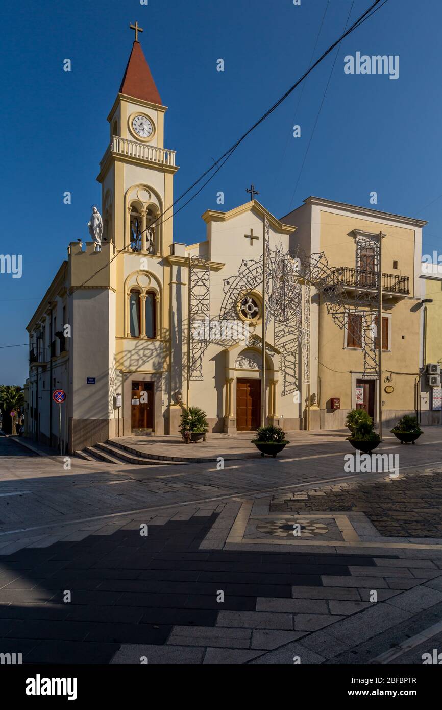 Manfredonia cathedral hi-res stock photography and images - Alamy