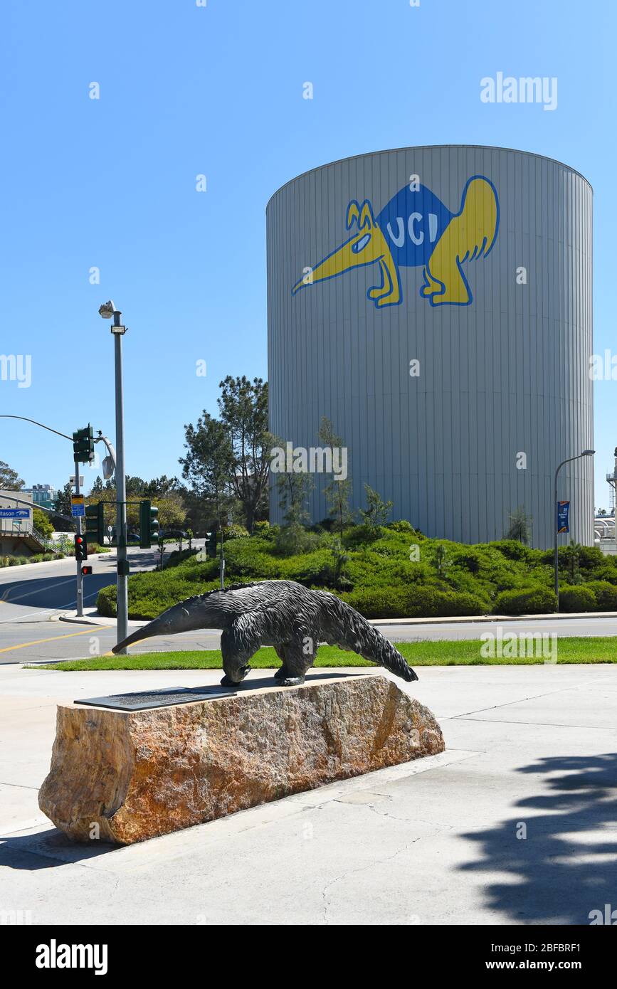 IRVINE, CALIFORNIA - 16 APRIL 2020: Anteater Statue with the Water ...
