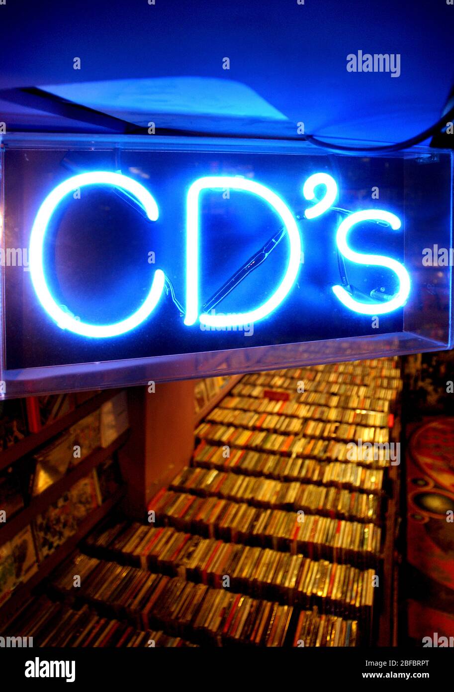 Cd store hi-res stock photography and images - Alamy