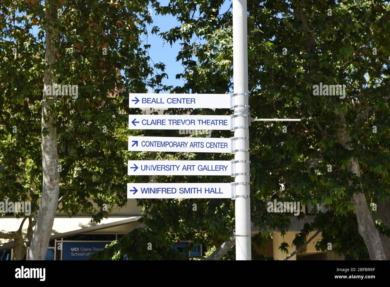 Campus direction sign hi-res stock photography and images - Alamy