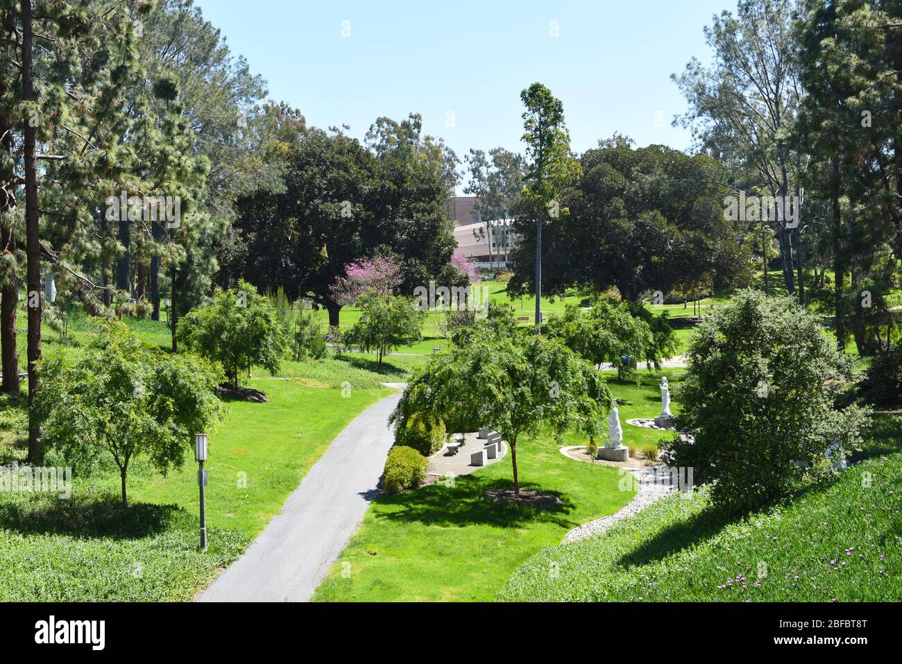 IRVINE, CALIFORNIA - 16 APRIL 2020: Sculpture Garden on the Campus of ...
