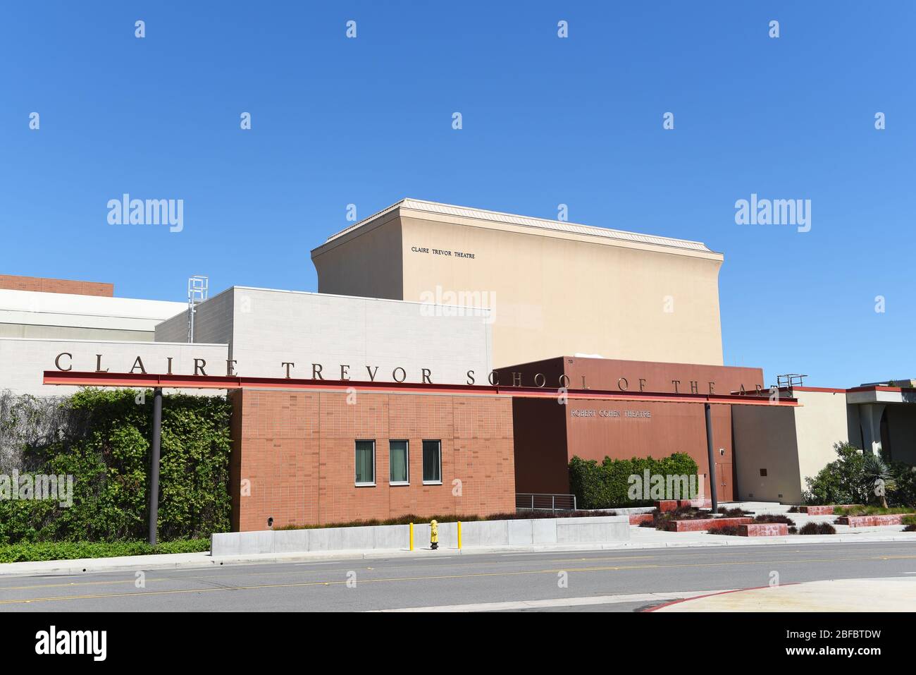 Claire trevor hi-res stock photography and images - Alamy