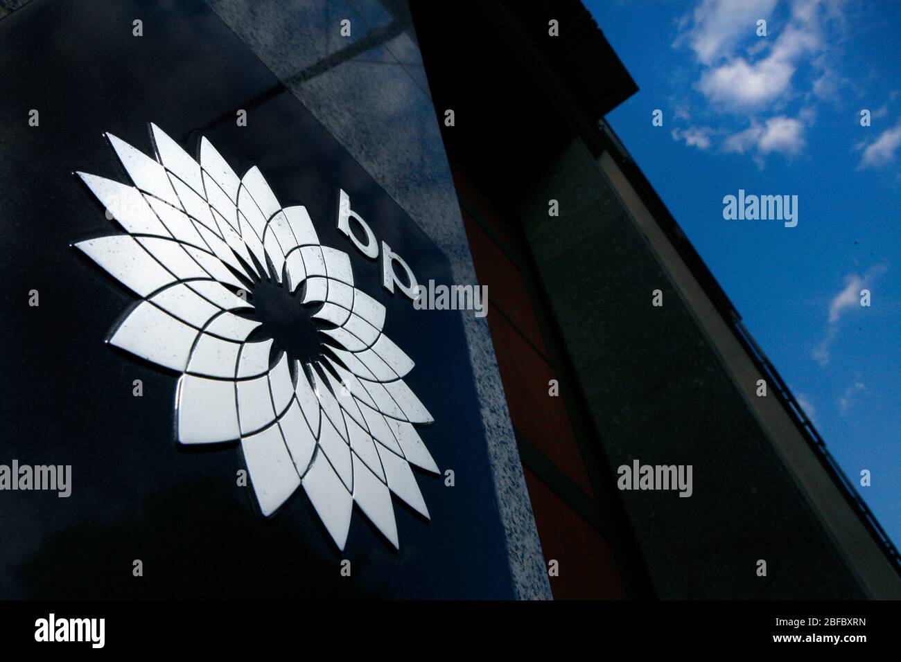 The BP headquarters on St James Square in London Stock Photo - Alamy