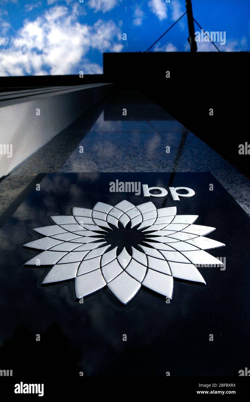 The BP headquarters on St James Square in London Stock Photo - Alamy