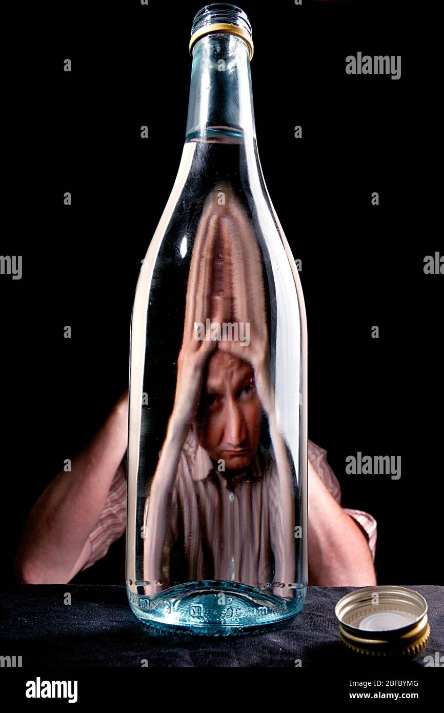 Face everything and hi-res stock photography and images - Alamy