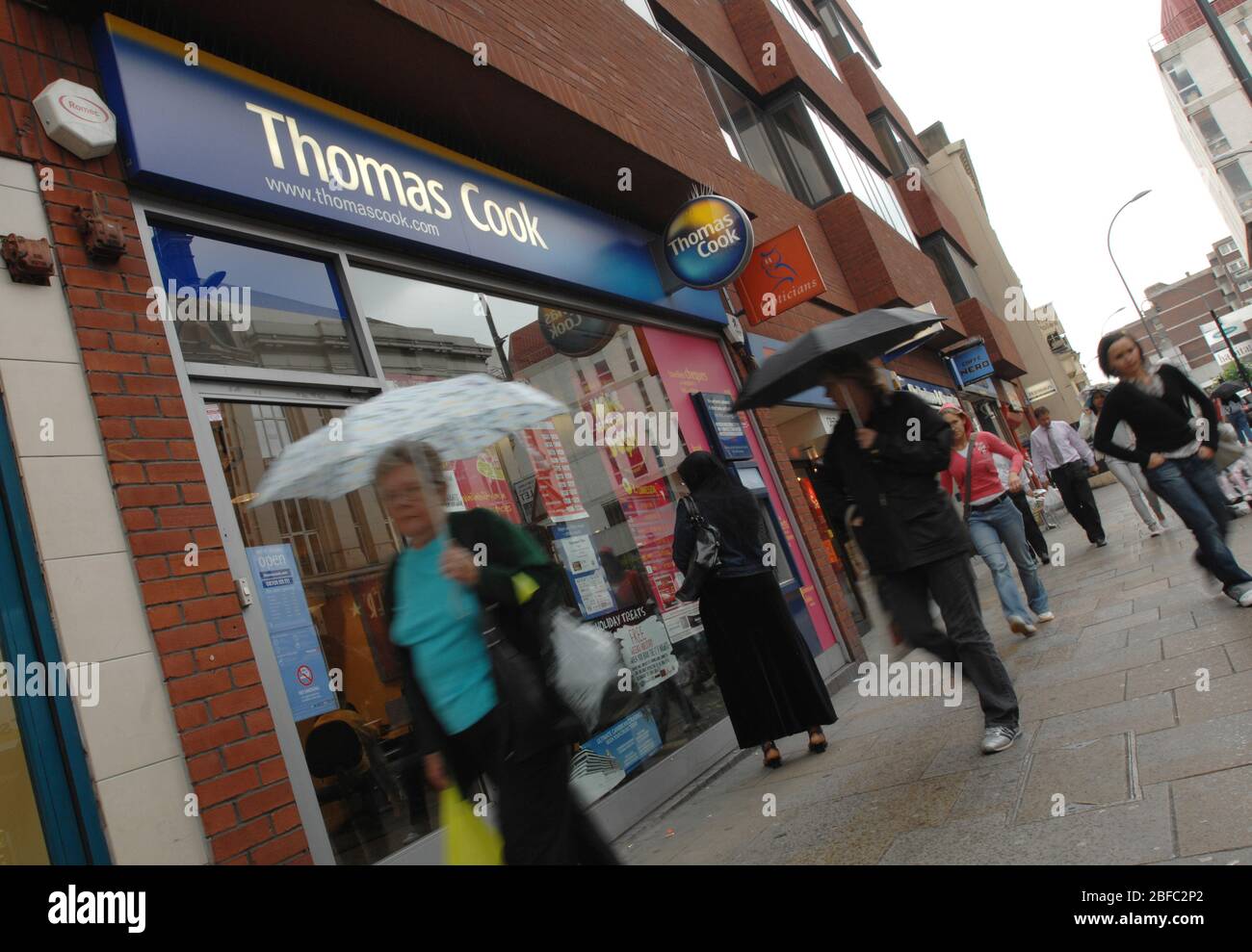 Exterior of a Thomas Cook branch Stock Photo - Alamy