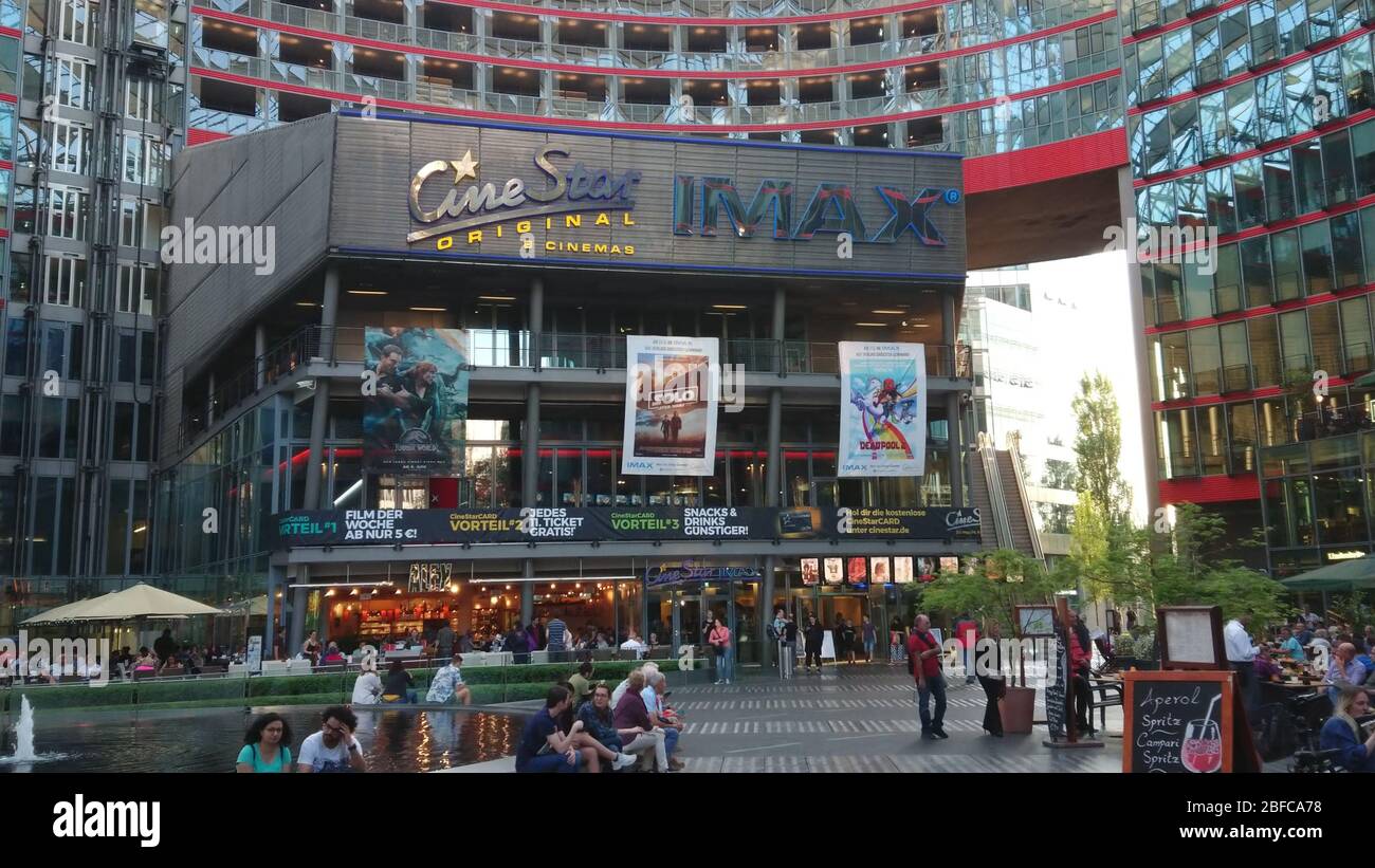 Brandenburger theater hi-res stock photography and images - Alamy