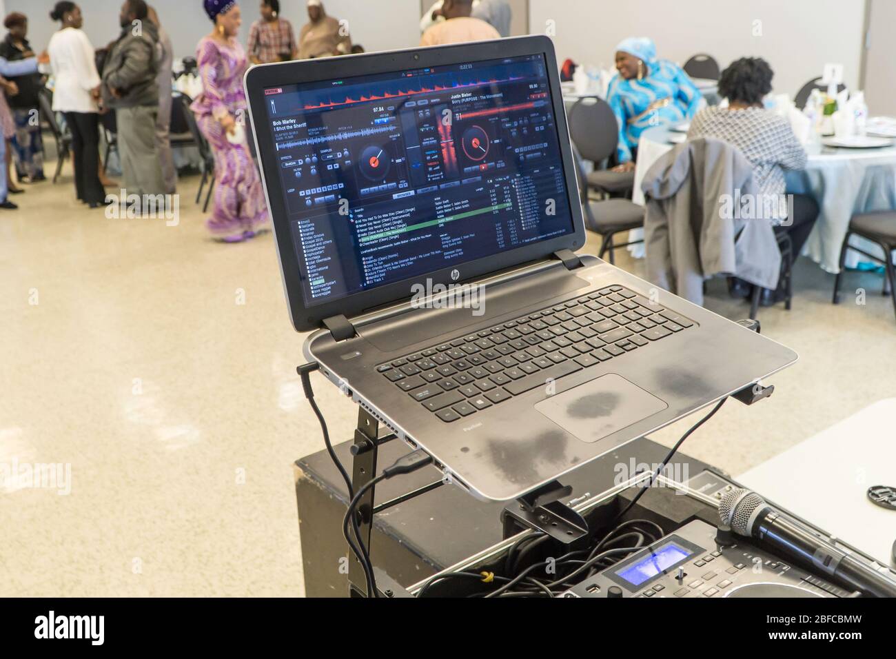 Dj set up hi-res stock photography and images - Alamy