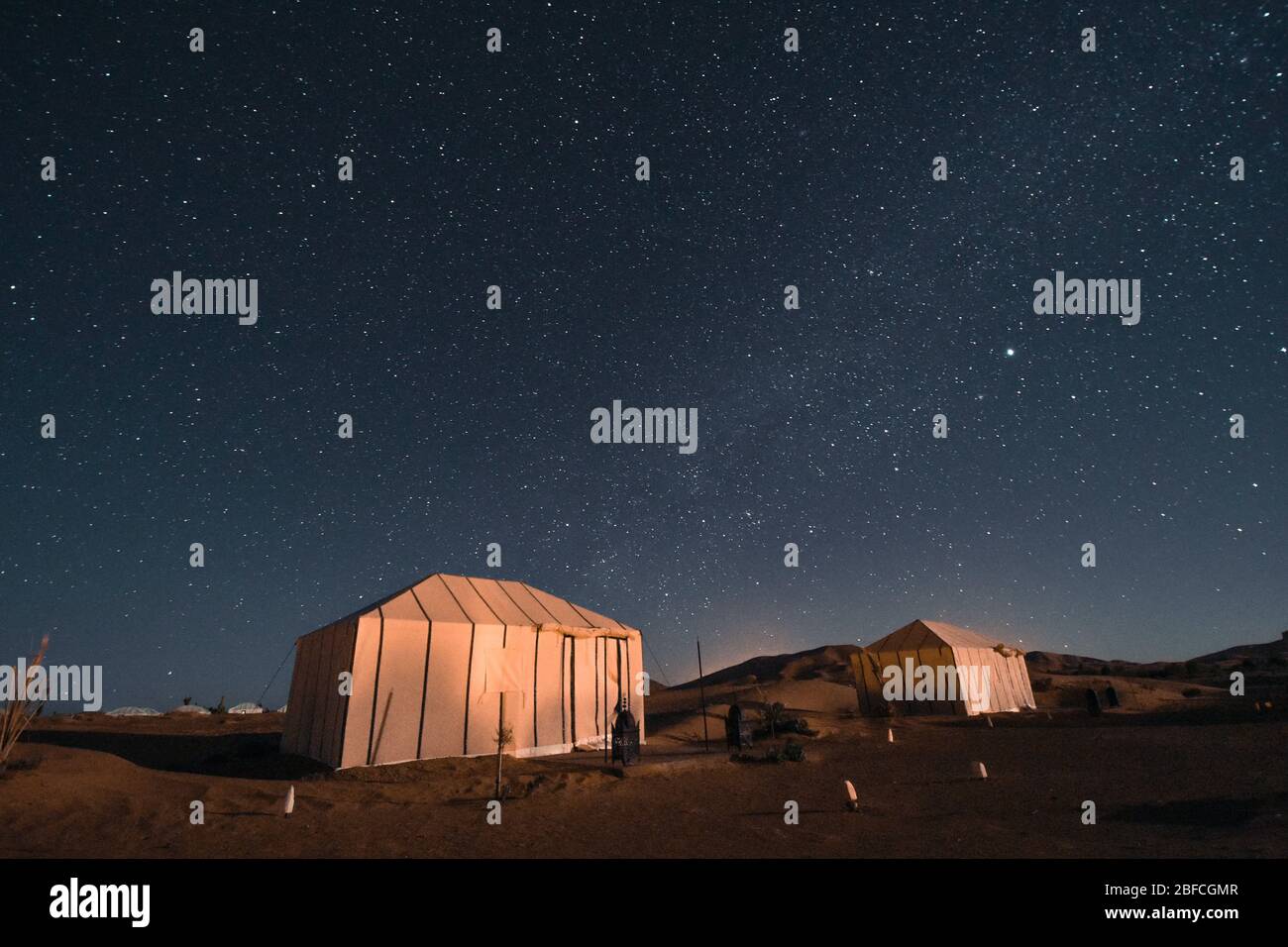Sahara desert at night hi-res stock photography and images - Alamy