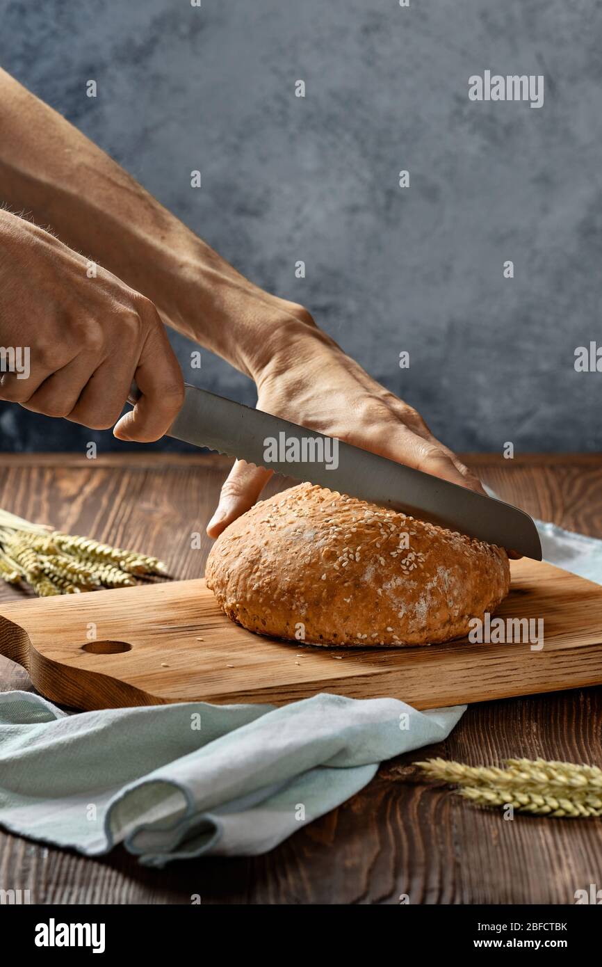 Hand cut bread hi-res stock photography and images - Alamy