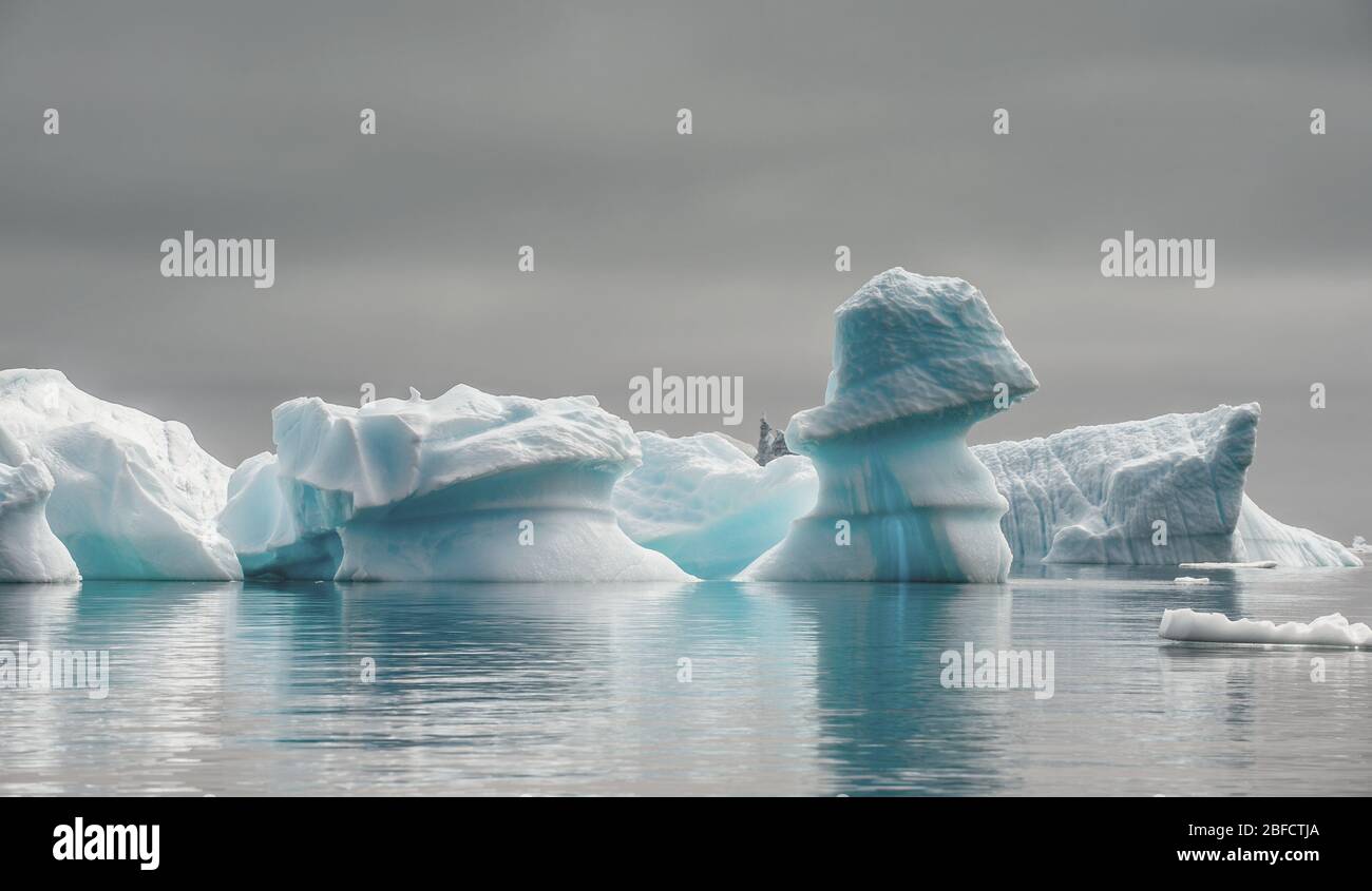 Icebergs in the ocean. Disko Bay, Western Greenland Stock Photo - Alamy