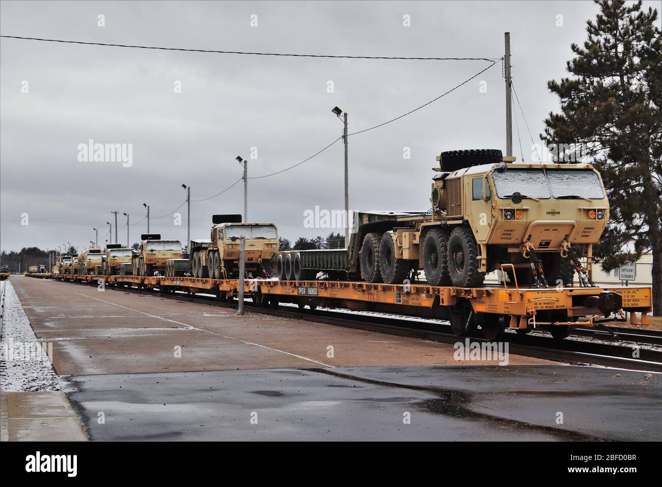 Multi modal transportation center hi-res stock photography and images ...
