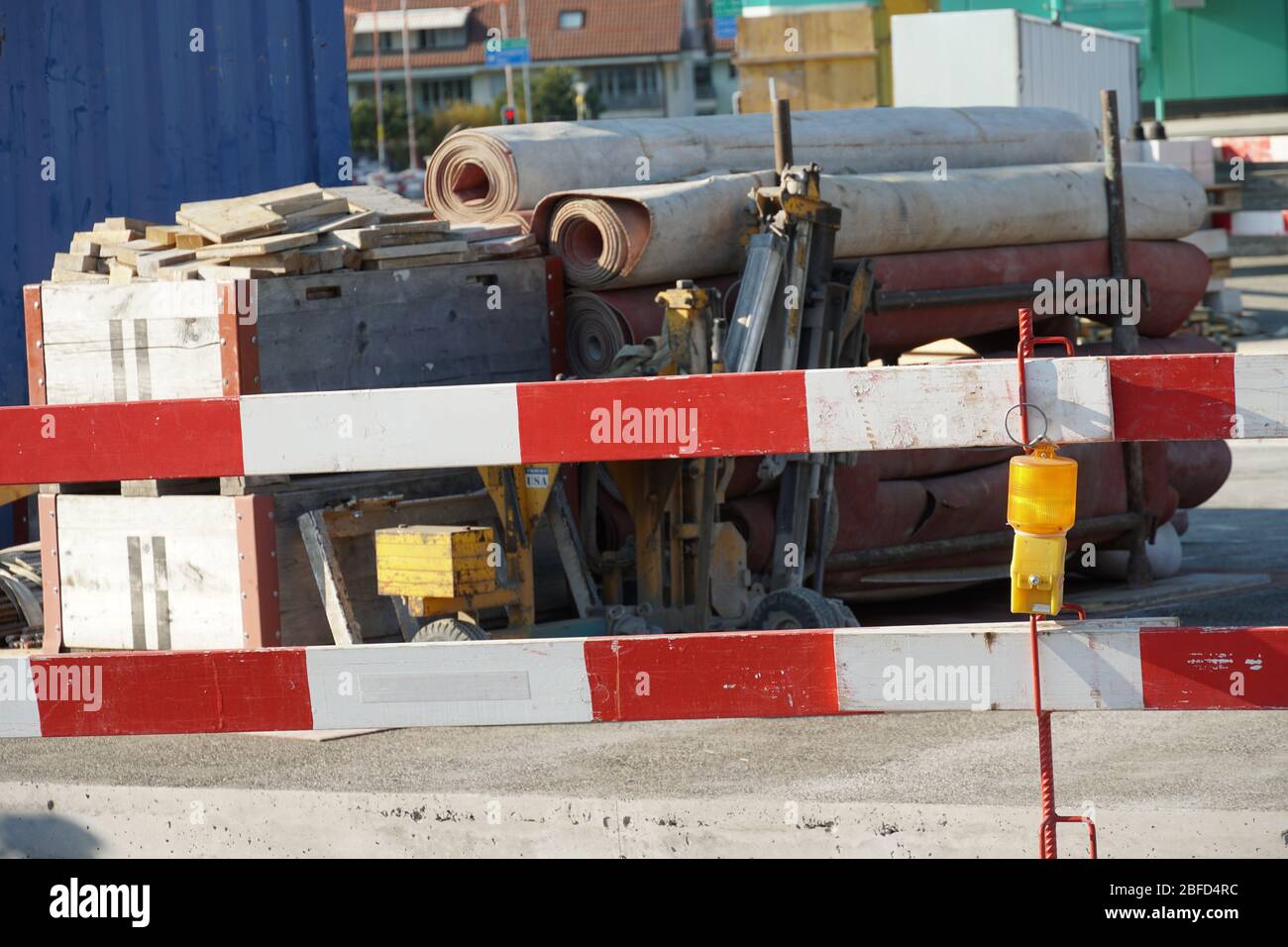 Red warning light for construction site hi-res stock photography and ...