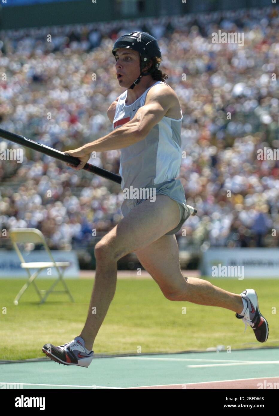 Toby Stevenson was second in the men's pole vault at 19- 2 1/4 (5.85m ...
