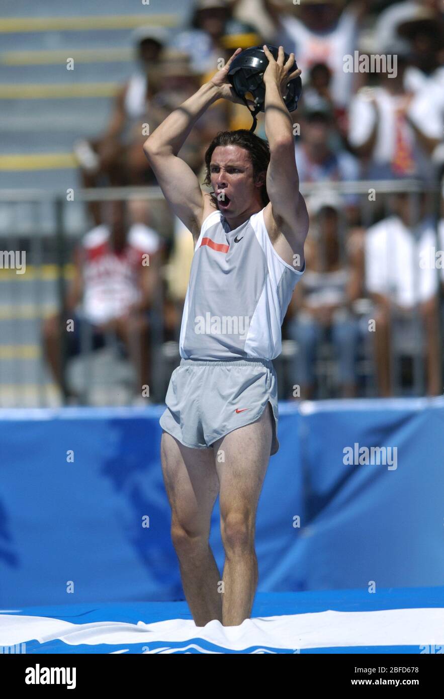 Finishes in pole vault hi-res stock photography and images - Alamy