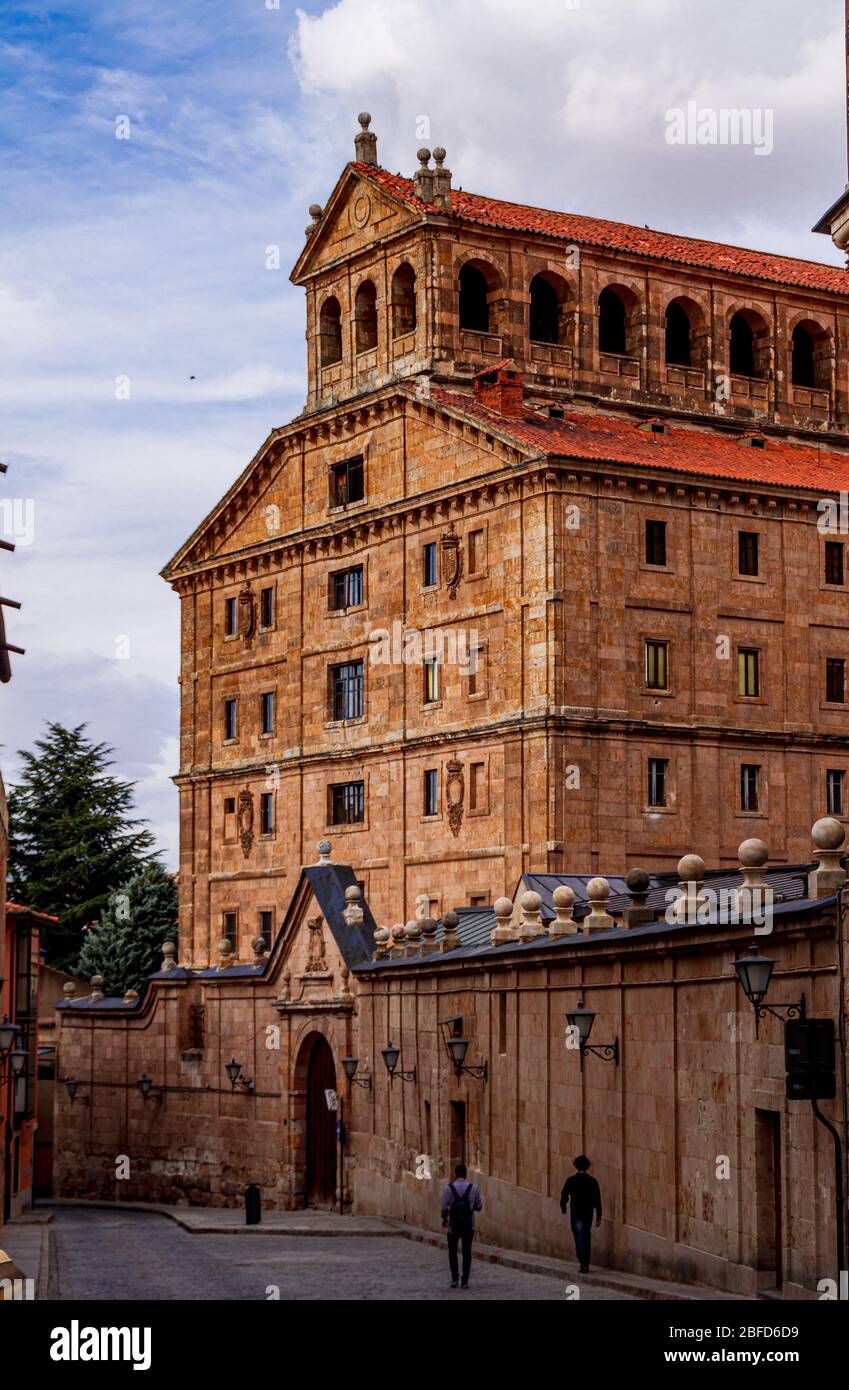 Very old buildings in spain hi-res stock photography and images - Alamy