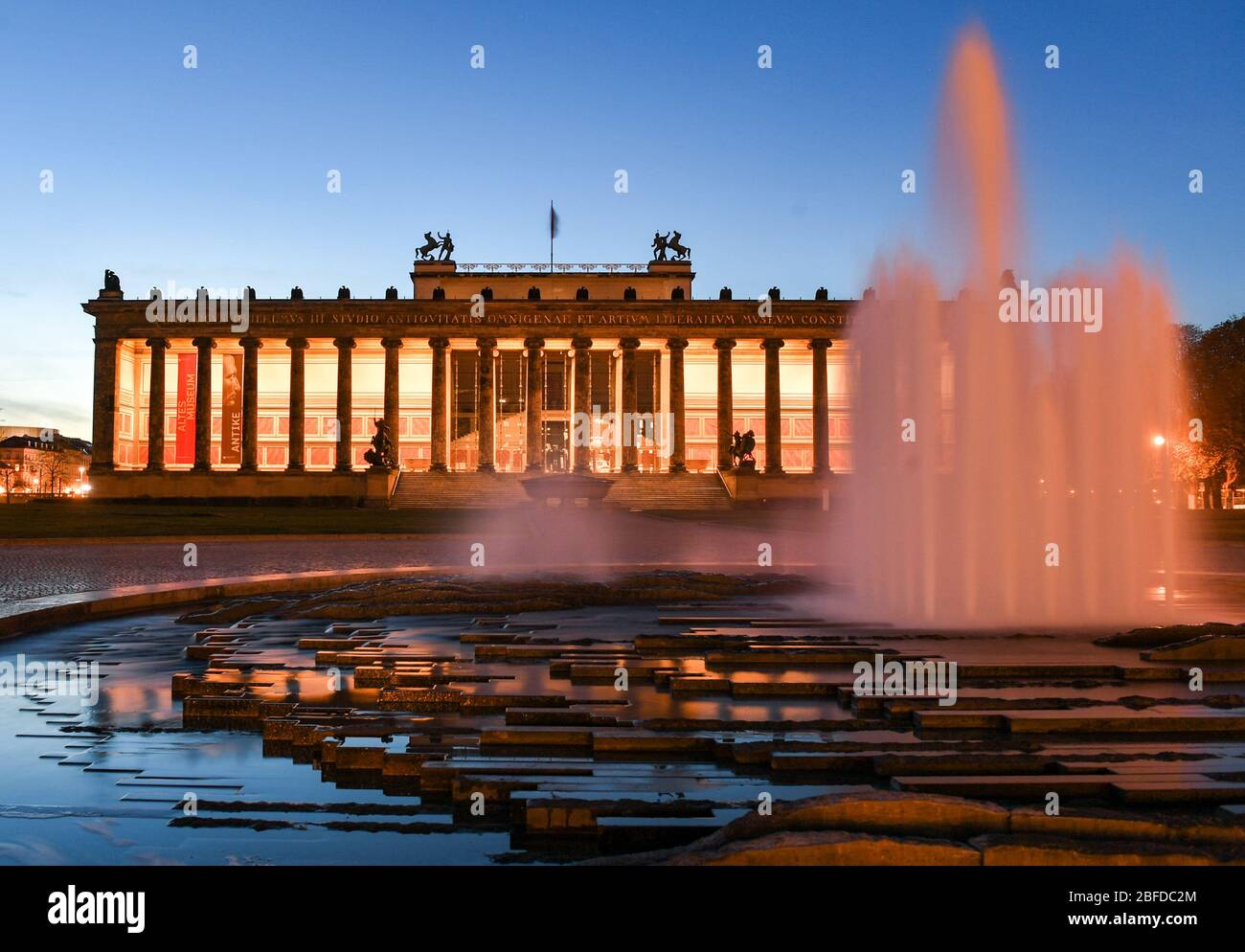 Berlin, Germany. 10th Apr, 2020. The Altes Museum am Lustgarten and ...
