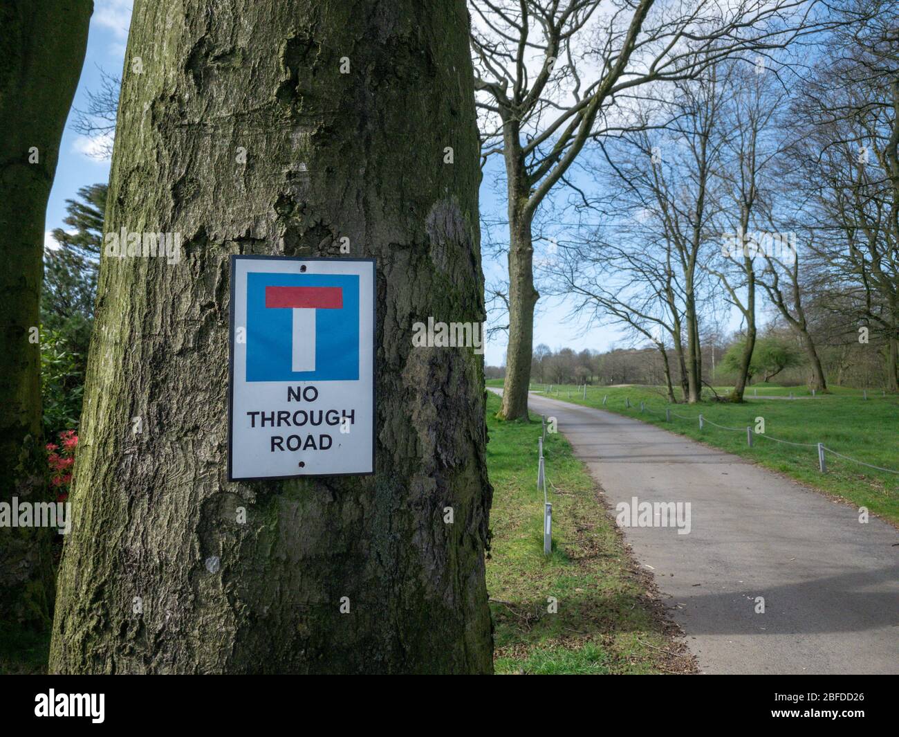 Dead End Road Traffic Sign High Resolution Stock Photography and Images ...