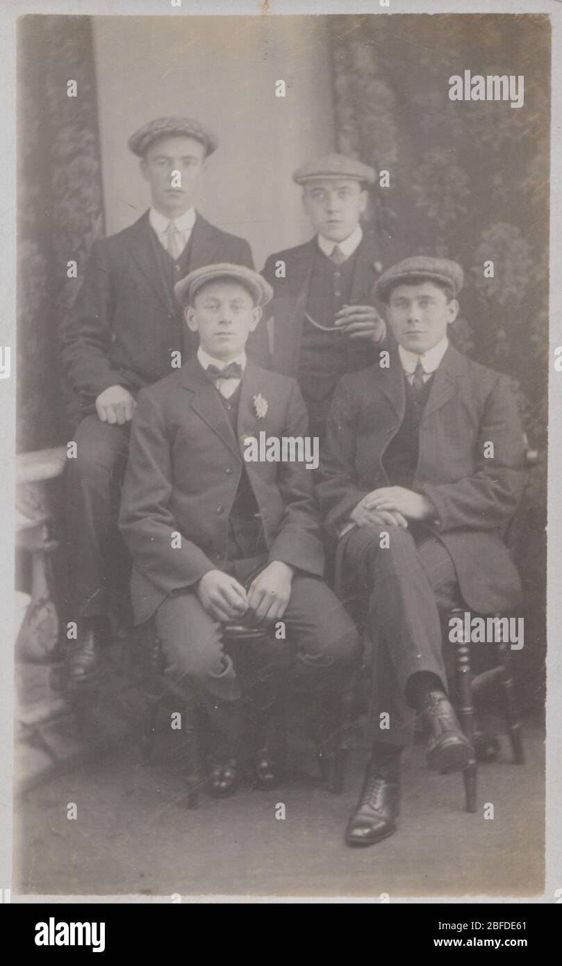 1910 era period hi-res stock photography and images - Alamy