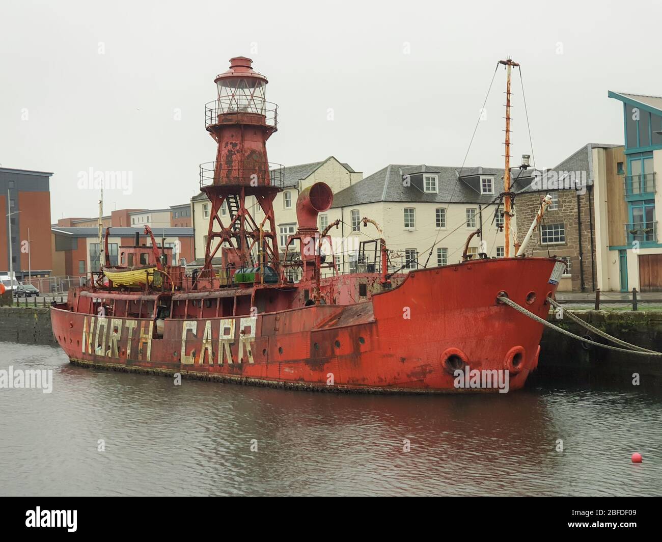 River tay dundee boat hi-res stock photography and images - Alamy