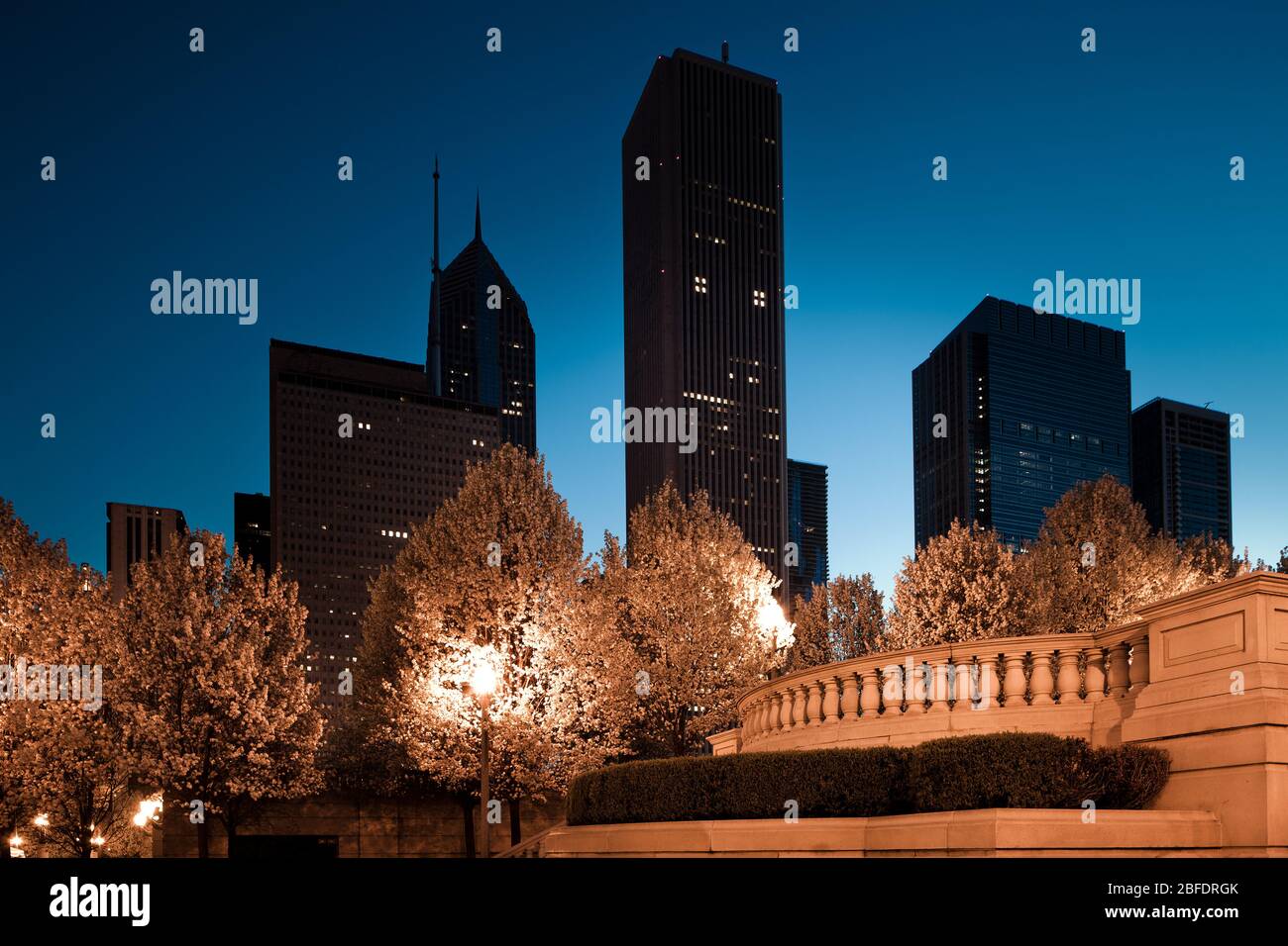 Skyline of buildings in michigan avenue at early dawn, Chicago ...