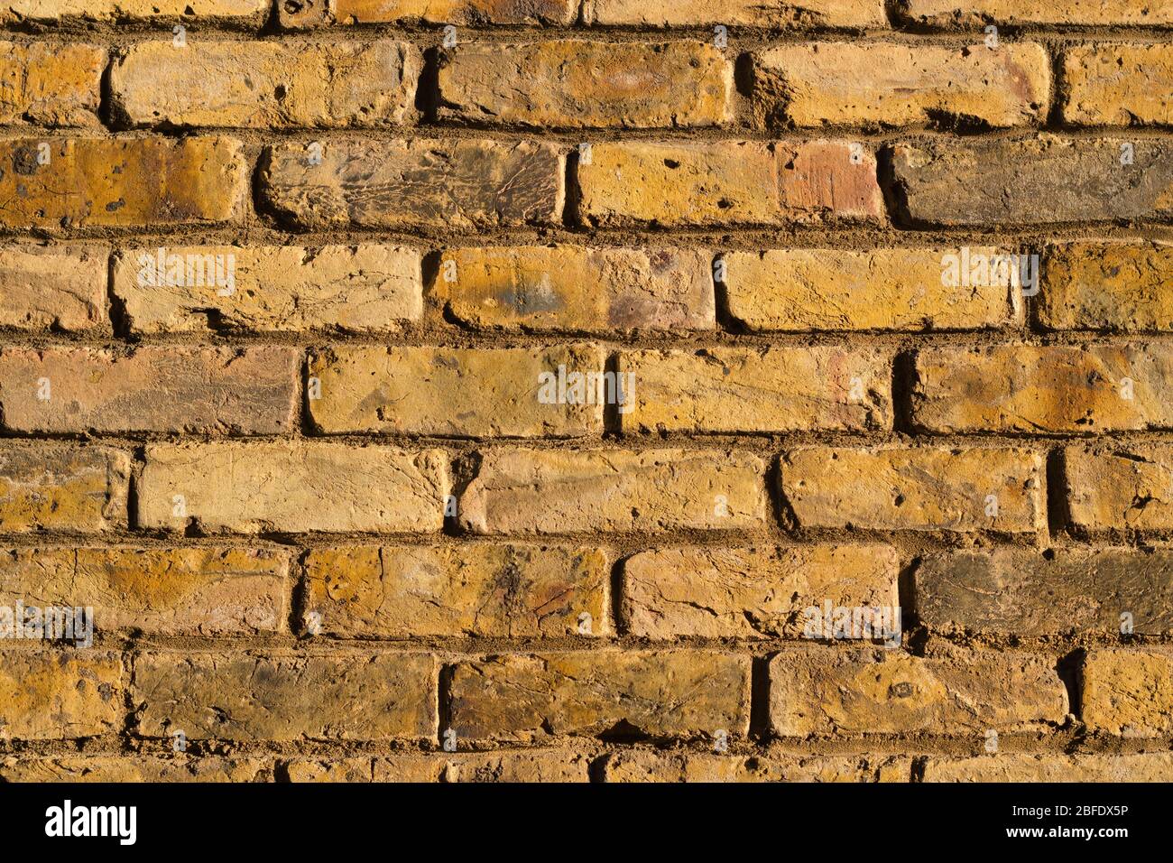 Yellow london stock brickwork hi-res stock photography and images - Alamy