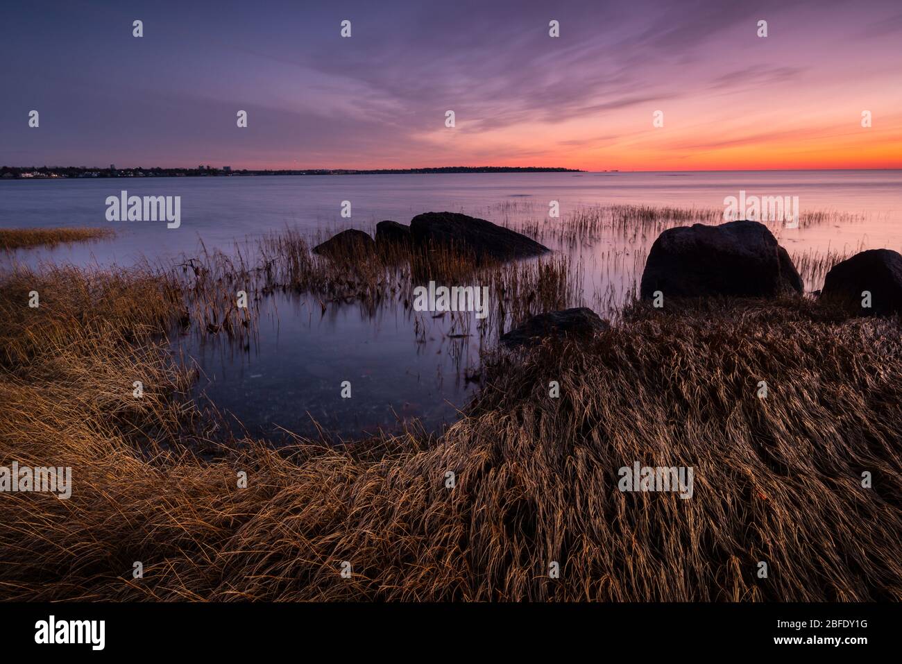 Long island sound hi-res stock photography and images - Alamy