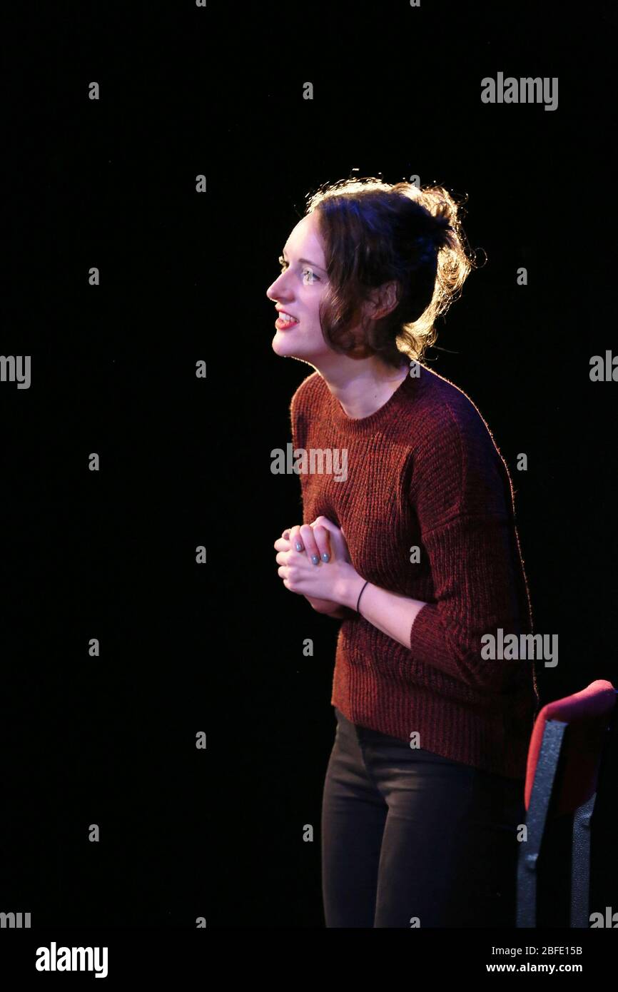 Phoebe waller bridge in fleabag hi-res stock photography and images - Alamy