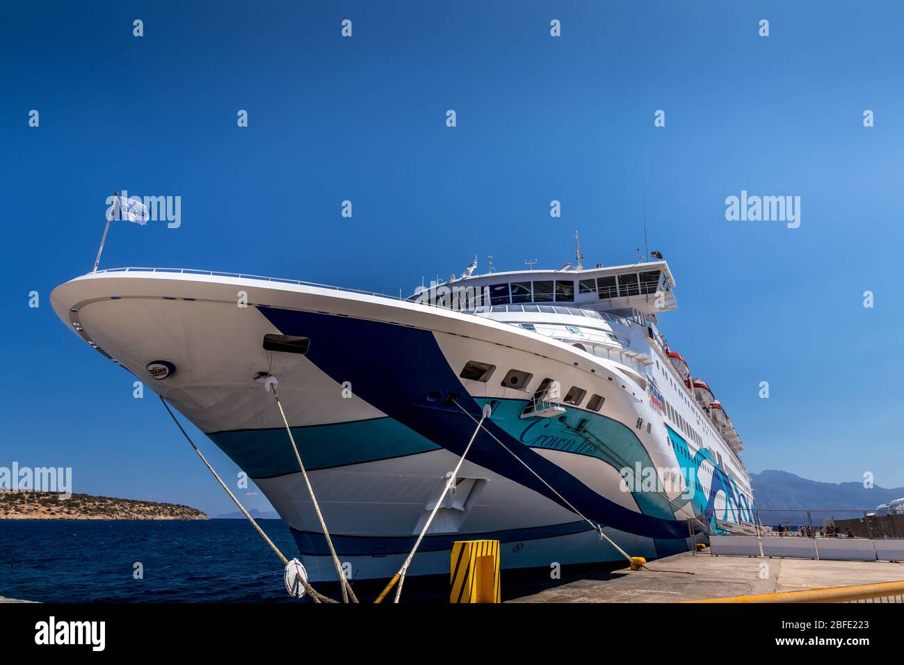 Cruise terminal crete hi-res stock photography and images - Alamy