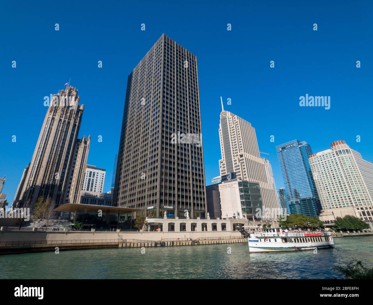 Chicago skyline daytime 4k hi-res stock photography and images - Alamy