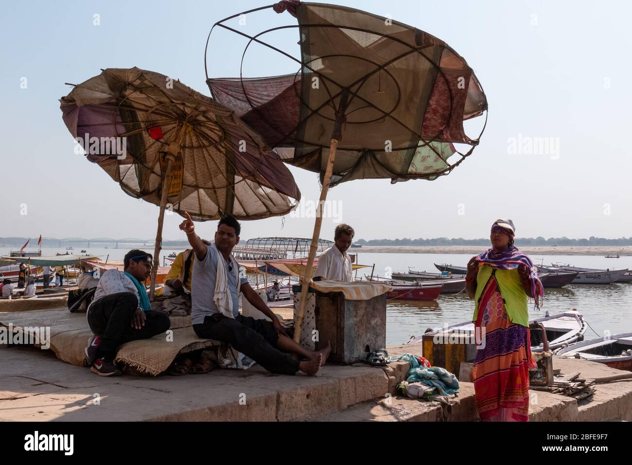 aranasi, Uttar Pradesh / India - April 2019 : Pilgrims worshiping river ...