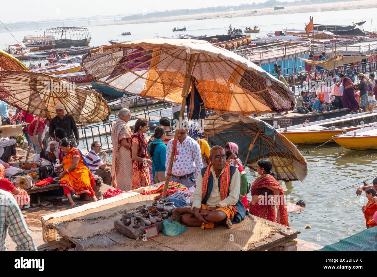aranasi, Uttar Pradesh / India - April 2019 : Pilgrims worshiping river ...