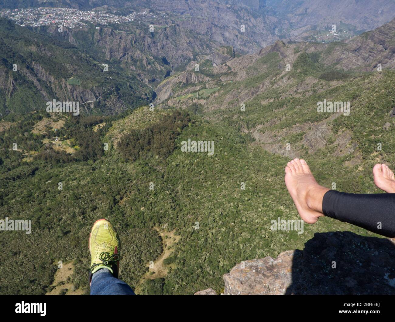 Vertiginous view from the Salazes crest with feet in space and ...