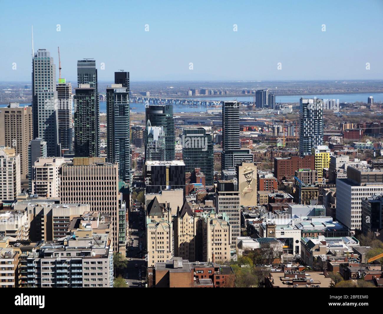 Montreal street architecture hi-res stock photography and images - Alamy