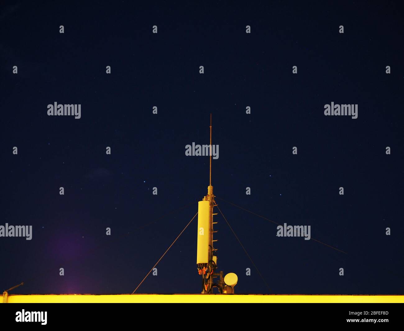Night sky stars phone hi-res stock photography and images - Alamy
